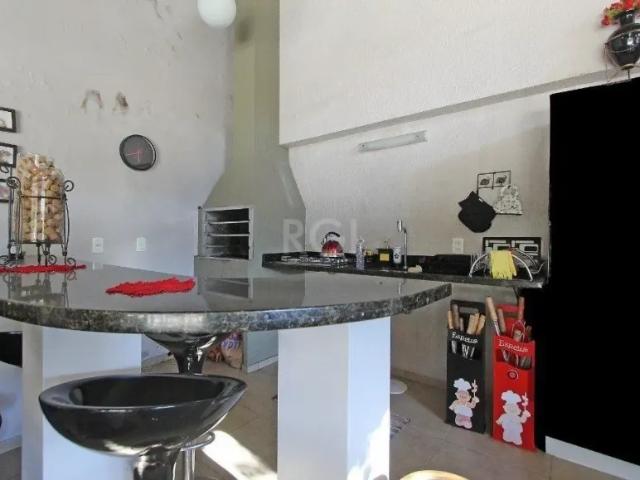 Casa com terreno de 900m² na Av. Eng. Ludolfo Boehl – Teresópolis