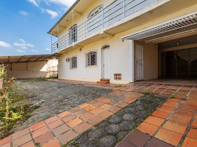 Casa com terreno em Santa Felicidade Curitiba