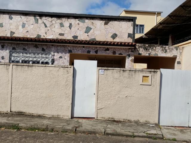 CASA COM TERRENO FRENTE DE RUA Venda Nilópolis RJ Olinda