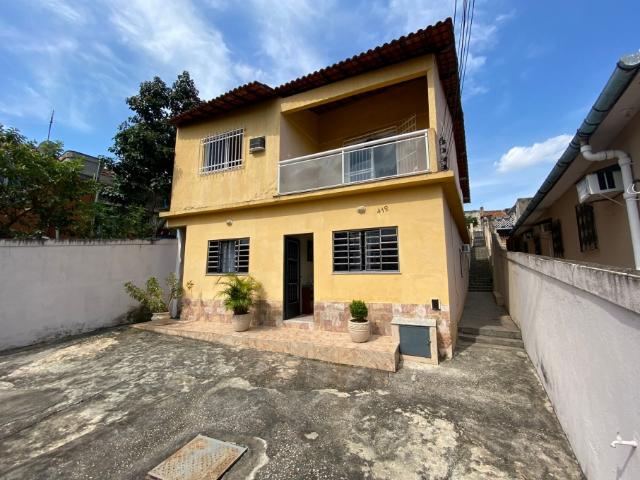 Casa com terreno Venda Nilópolis RJ Centro