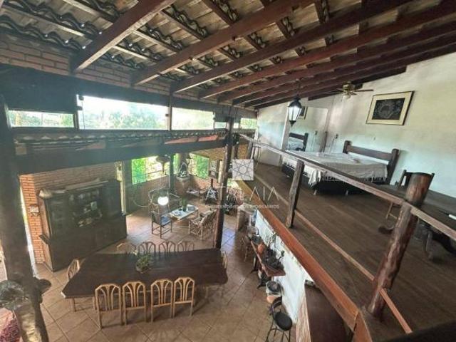 Casa com terreno 1050m2 com vista maravilhosa Estuda Permuta!
