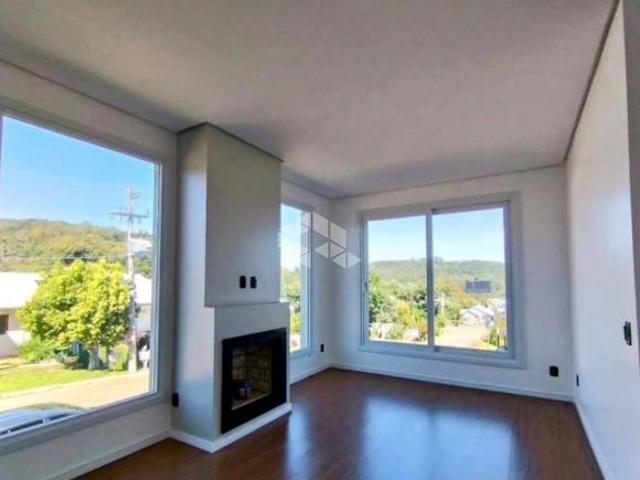 Casa com três dormitórios em Nova Petrópolis