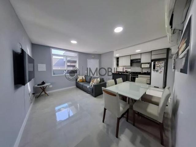 Casa com três dormitórios, tendo uma suíte no Jardim Nova Veneza na cidade de Indaiatuba