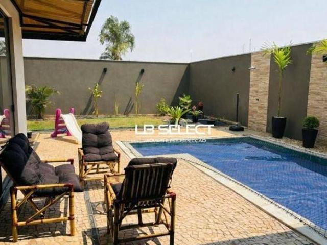 Casa com três quartos, piscina e varanda gourmet por R$1.265.000,00 Daniel Fonseca Uberlândia/MG