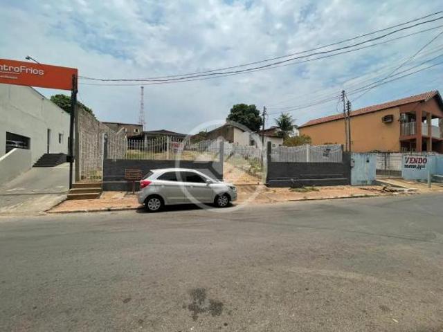 Casa com três suites com 880m² de terreno no bairro Poção Cuiabá MT R$600.000,00