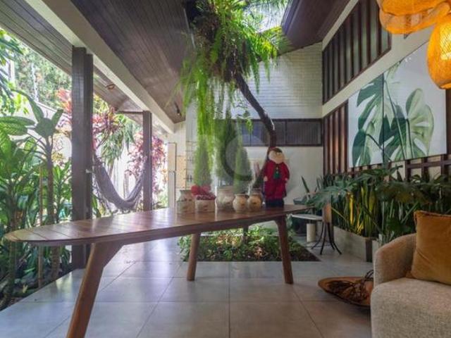 Casa com uso misto, alto padrão no Pacaembu