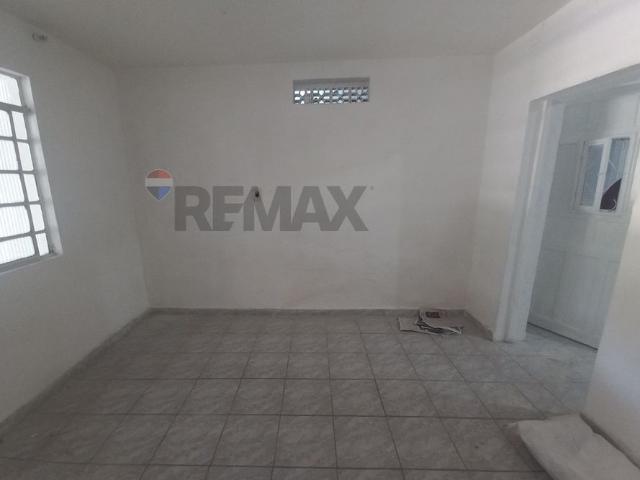 Casa com Vaga de Garagem no Jardim Ana Rosa