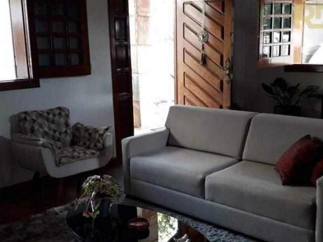 Casa com varanda a venda no Sagrada Família
