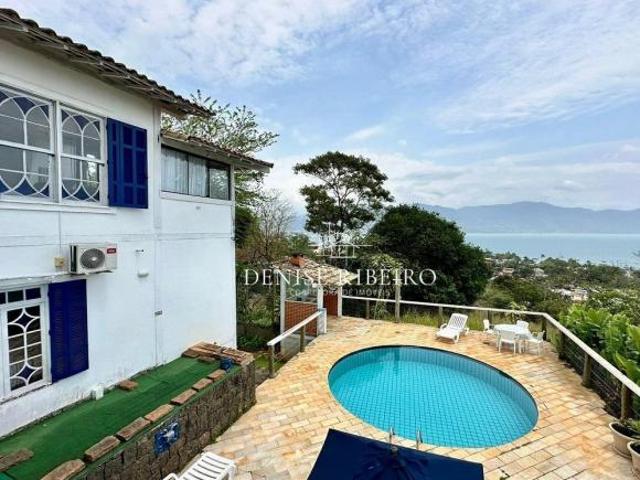 Casa com vista à venda em Ilhabela