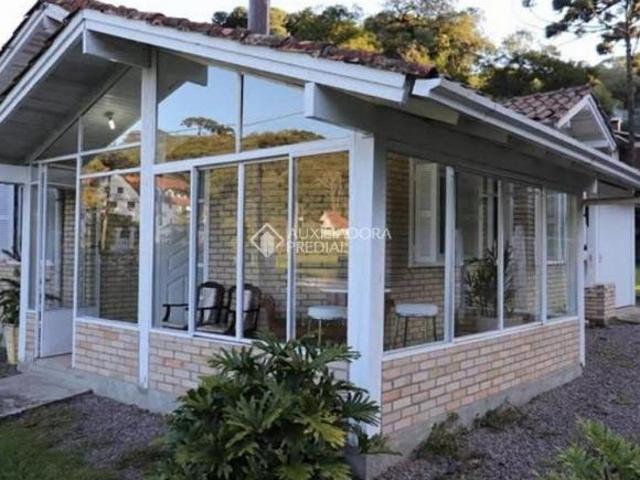 Casa com vista de cinema para o Lago São Bernado em São Francisco de Paula