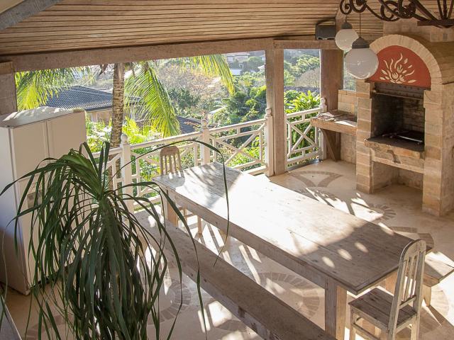 Casa com Vista Espetacular na Praia da Ferradura