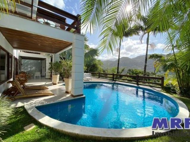 Casa com vista mar, em condomínio de casas alto padrão. Praia Dura Ubatuba. Maravilhosa