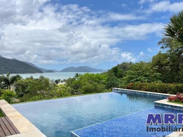 Casa com vista mar em Ubatuba, em condomínio. 5 dormitórios. Praia Dura
