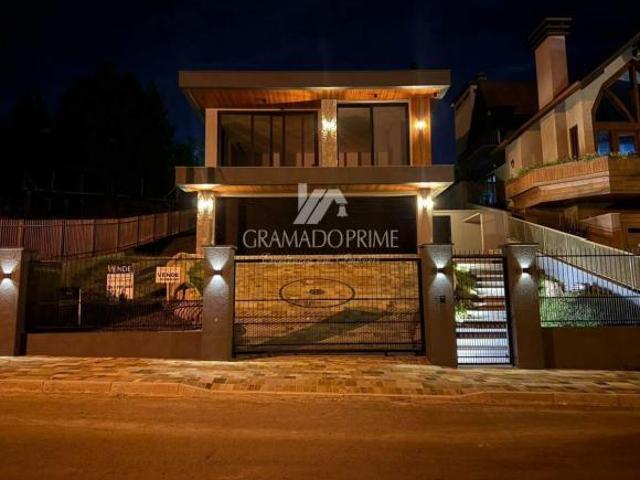 CASA COM VISTA PANORÂMICA PARA O VALE