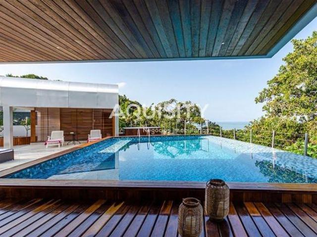 Casa com vista para o mar a venda na Praia do Iporanga Guarujá