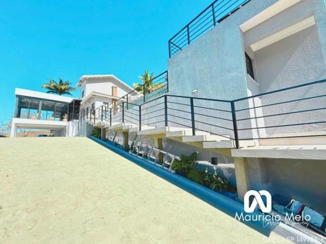 Casa com Vista para o Mar à Venda na Praia de São Francisco – São Sebastião