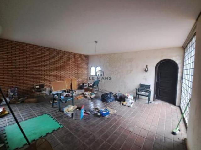 Casa com vocação comercial para venda ou locação no bairro Alto em Piracicaba/SP