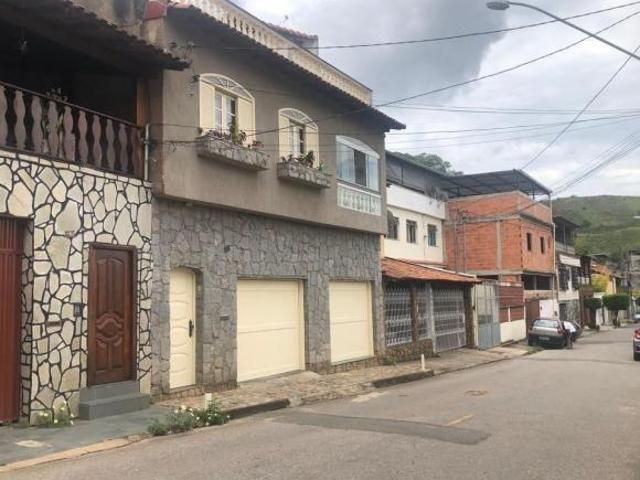 Casa com à venda com 4 quartos no Vila Ozanan Juiz de Fora/MG