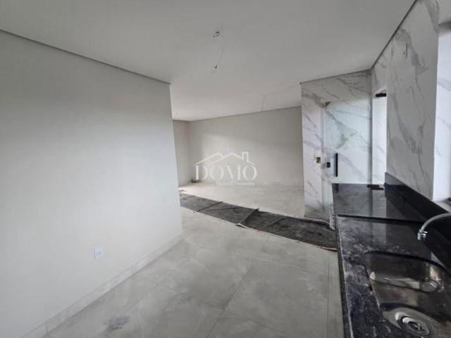 CASA COM ACABAMENTO DE ALTO PADRÃO