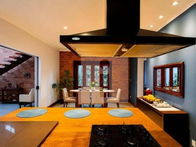 Casa com Alma de Praia, 3 Suítes e SPA e elevador Ao Lado do Alphaville Campinas SP