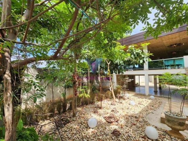 Casa com ampla área verde Jardim Brasília Betim MG