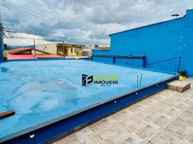 Casa com ampla garagem coberta para 4 carros, no bairro Jardim do Alvinópolis!