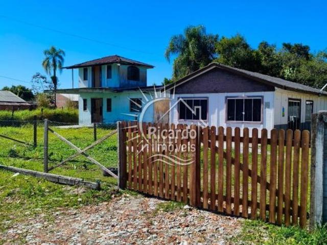 CASA COM AMPLO TERRENO NO BALNEÁRIO MARISSOL!