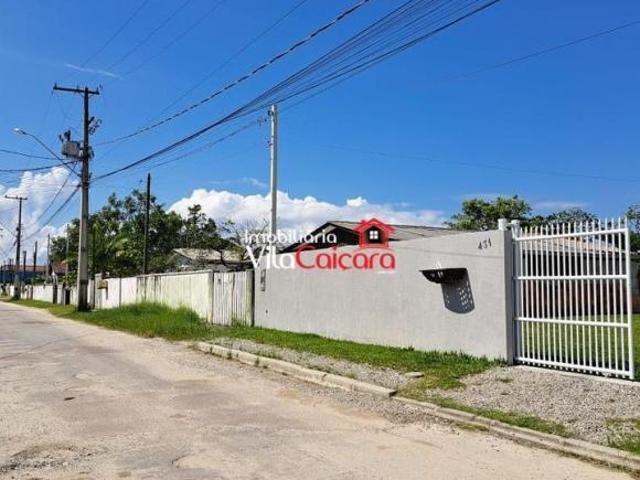 Casa com amplo terreno em Matinhos