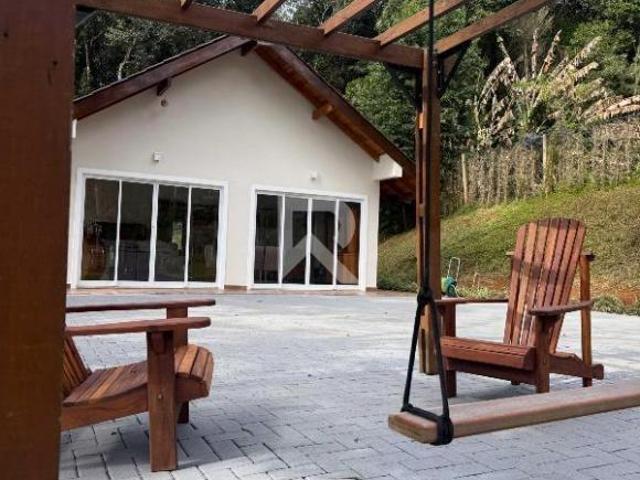 Casa com amplo terreno, 2 quartos, 80m² Campininha Quatro Barras/PR
