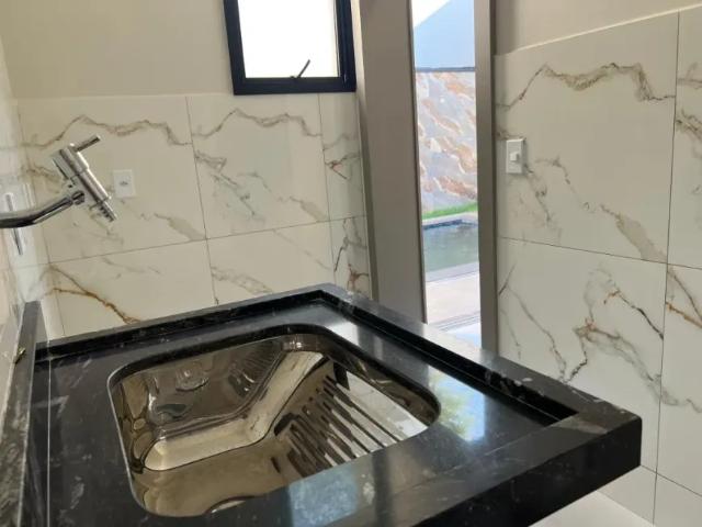 Casa com armarios no Condominio Terras de Florenca | Aqui na Imobiliária Rosa e Rangel