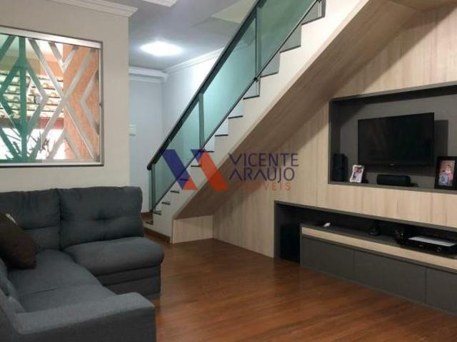 Casa com Área Gourmet Completa e 3 Quartos 1 Suíte à Venda