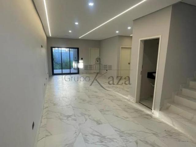 Casa com área gourmet Condomínio Bosque dos Manacás Jardim Jacinto 4 quartos 187m²