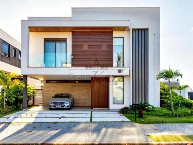 Casa com area gourmet Condomínio Residencial Alphaville II 4 Suítes 450m²