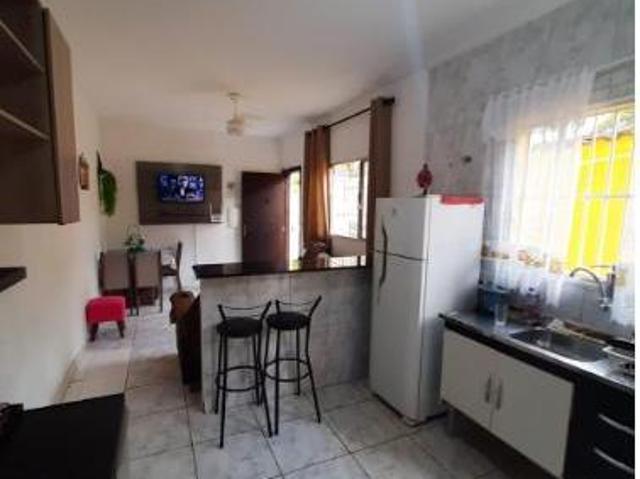 Casa com área gourmet e 2 quartos em Itanhaém