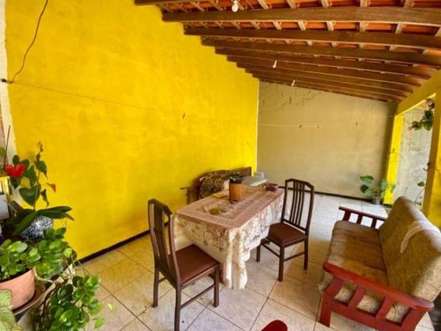 Casa com área gourmet e jardim em Itanhaém