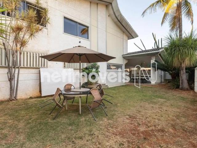 Casa com área verde | QE 15 Guará II | Nascente | Vaga de garagem | Ótimo acabamento
