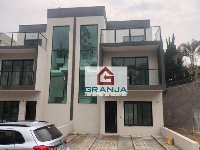 Casa com Arquitetura Moderna com 04 dormitorios na Granja Viana a Venda por R$ 850 mil