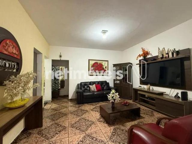 Casa com barracões à venda no Eldorado – Renda, espaço e potencial de expansão