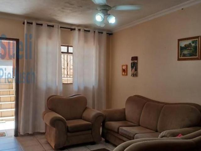 Casa com boa localização na Vila Manoel Ferreira Jardim Miranda próxima ao Shopping Unimart 3 dormi