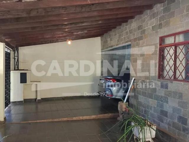 Casa com boa localização próximo a escola e creche