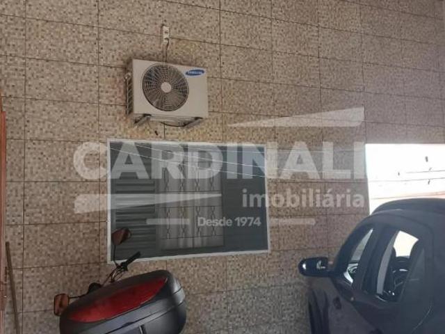 Casa com boa localização, próximo a escola e creche