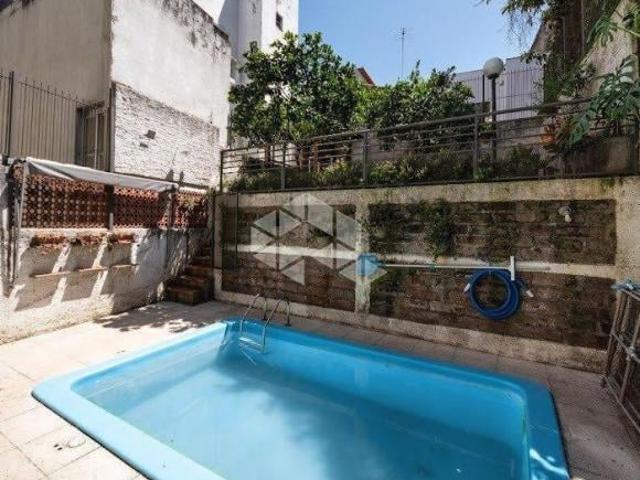 Casa com cara de sítio em pleno Centro ? exclusividade, conforto e lazer completo
