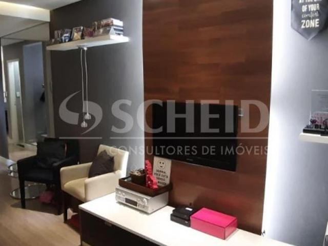 CASA COM CHURRAQUEIRA E ÁREA EXTERNA!