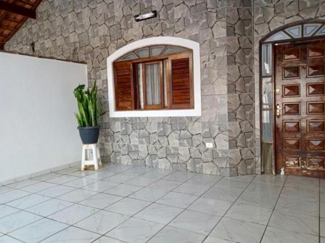 Casa com churrasqueira à venda Aviação em Praia Grande SP