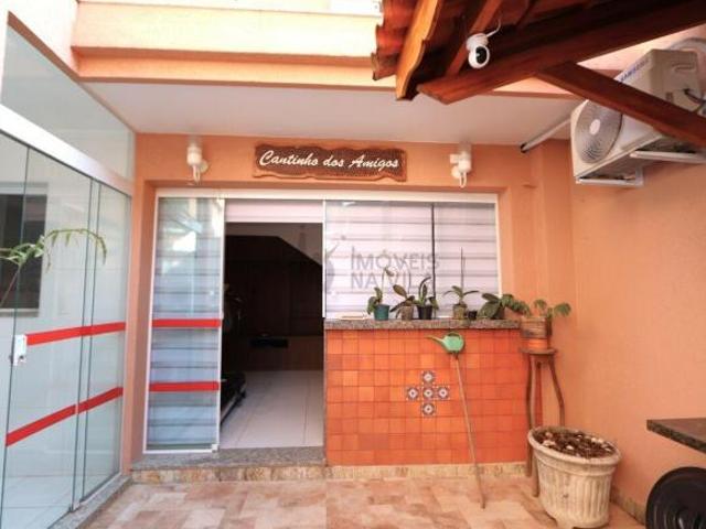 CASA COM CHURRASQUEIRA À VENDA NO MIOLINHO DA VILA MARIANA