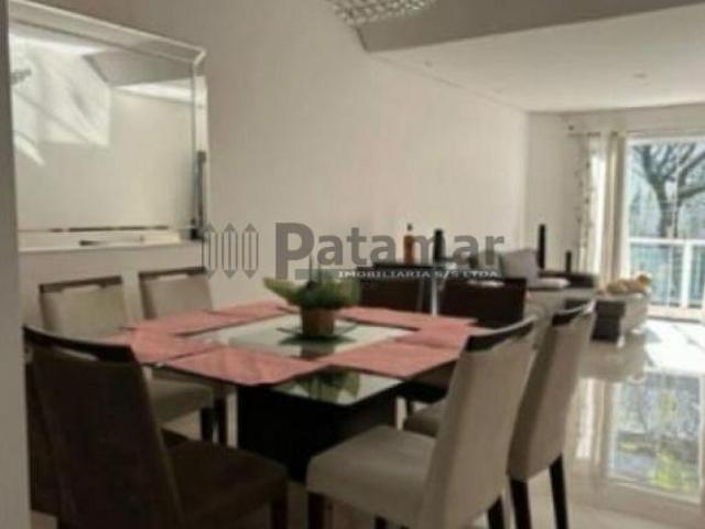 Casa com com 3 Quartos e 3 banheiros à Venda no Monte Kemel