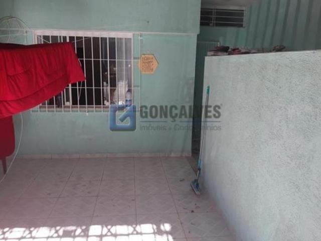 Casa com Destinação Comercial em Demarchi, SB Campo — 2 Quartos, 1 Vaga, 205 m² Internos