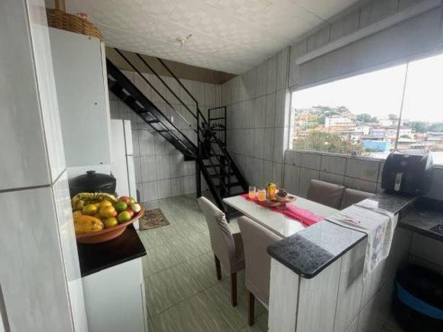 CASA COM DOIS ANDARES À VENDA NO BAIRRO TUPI BELO HORIZONTE
