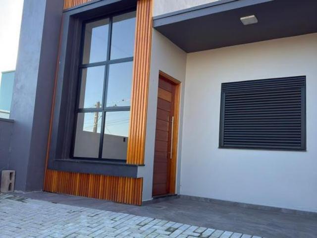Casa com dois dormitorios em sapiranga
