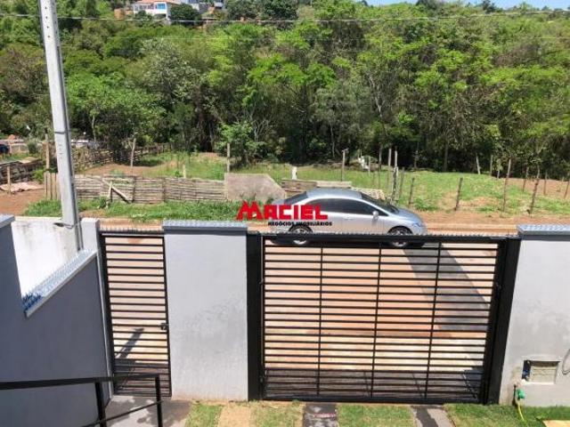 casa com dois quartos no bairro Dom Bosco zona leste São Jose dos Campos